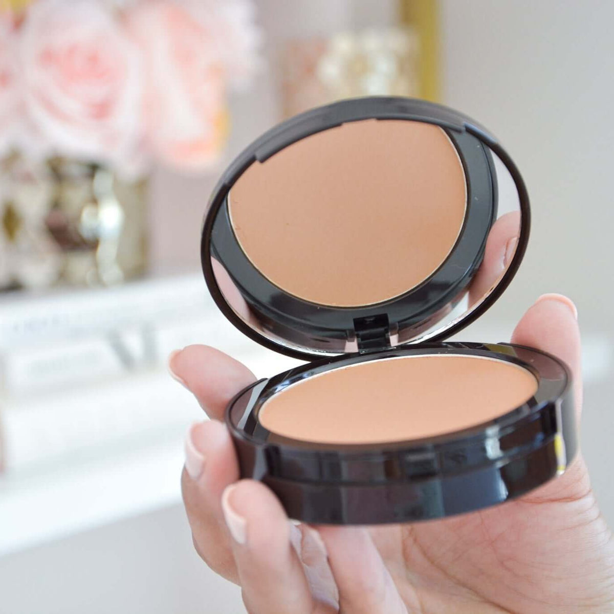 Flawless Finish Dual Powder Foundation - Buildable Coverage